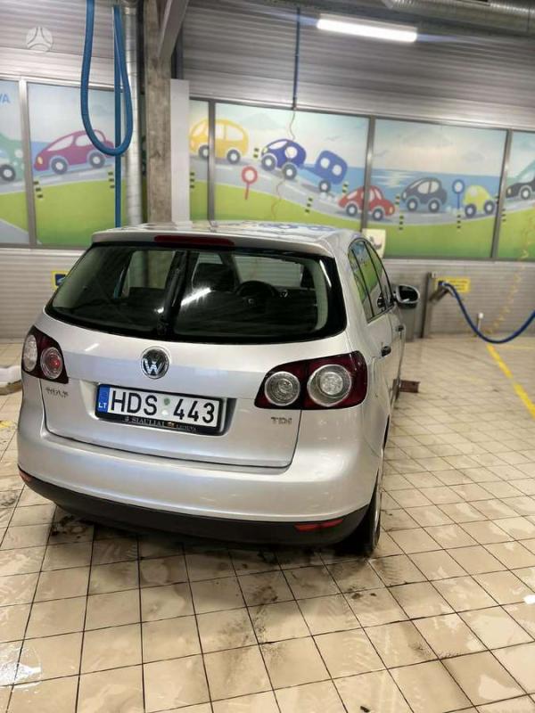 Grey Volkswagen Golf Plus 2006 in Vilnius, with an engine capacity of 1.90 L and mileage of 207 thousand km for 1350 €, photo 9 on AUTOMOTO.COM.LV