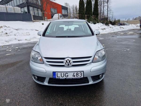 Grey Volkswagen Golf Plus 2006 in Kaunas, with an engine capacity of 1.97 L and mileage of 367 thousand km for 1999 €, photo 2 on AUTOMOTO.COM.LV