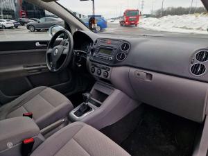 Pelēks Volkswagen Golf Plus 2006 Kauņa, ar dzinēja tilpumu 1.97 L un nobraukumu 367 tūkst. km par 1999 €, foto 13 vietnē AUTOMOTO.COM.LV