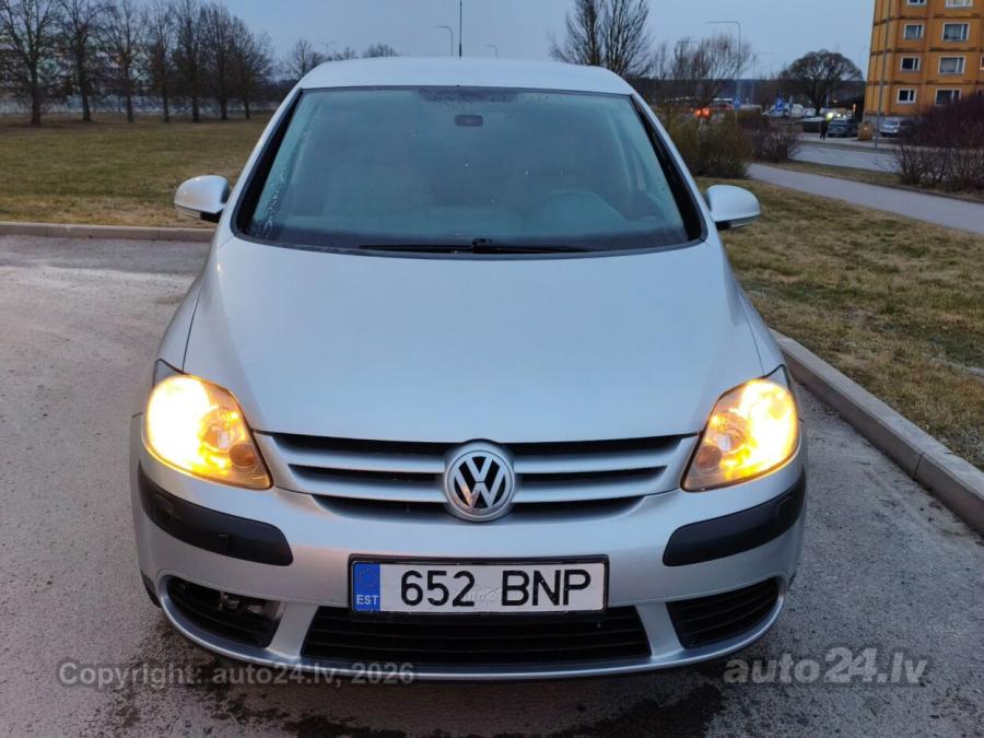 Pelēks Volkswagen Golf Plus 2006 Tartu, ar dzinēja tilpumu 2.00 L un nobraukumu 362 tūkst. km par 1299 €, foto 2 vietnē AUTOMOTO.COM.LV