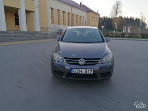 Grey Volkswagen Golf Plus 2006 in Vilnius, with an engine capacity of 1.90 L and mileage of 2751 thousand km for 1500 €, photo 3 on AUTOMOTO.COM.LV