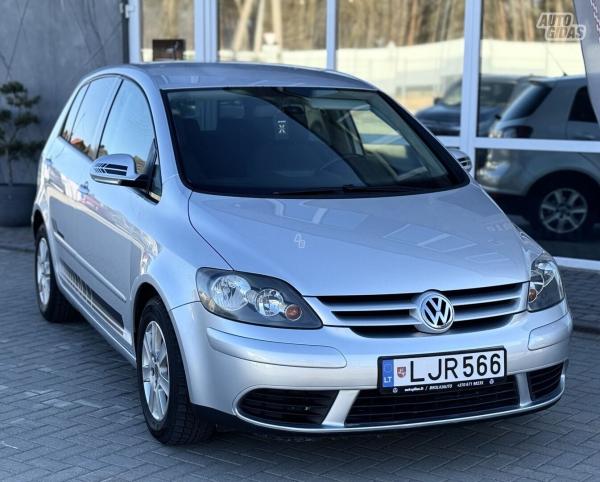 Pelēks Volkswagen Golf Plus 2006 Radviliškis, ar dzinēja tilpumu 1.90 L un nobraukumu 301 tūkst. km par 2950 €, foto 4 vietnē AUTOMOTO.COM.LV