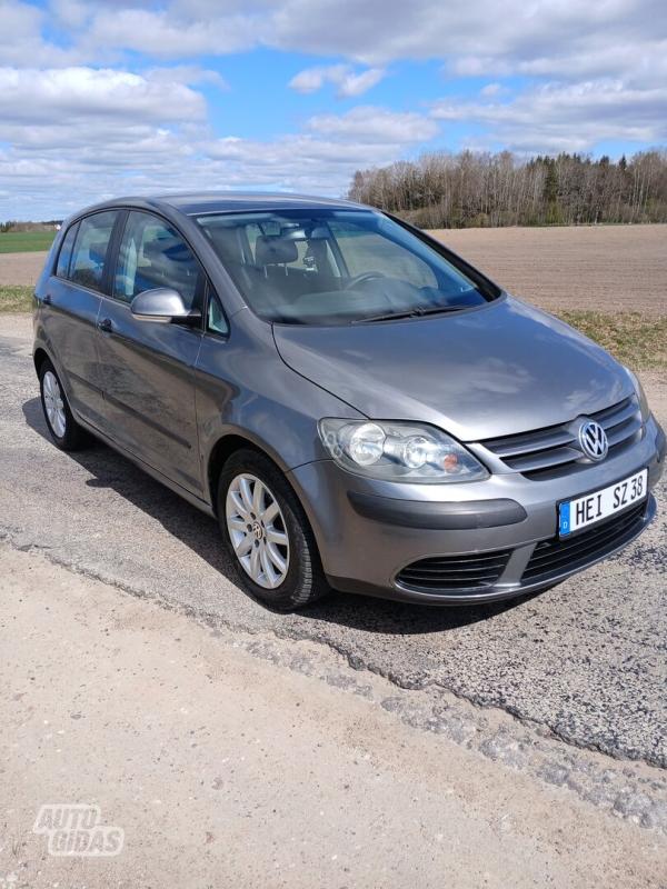 Pelēks Volkswagen Golf Plus 2006 Mažeikiai, ar dzinēja tilpumu 1.90 L un nobraukumu 272 tūkst. km par 2999 €, foto 6 vietnē AUTOMOTO.COM.LV