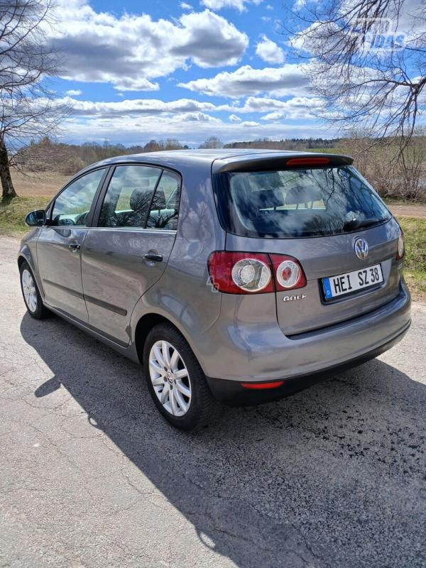 Pelēks Volkswagen Golf Plus 2006 Mažeikiai, ar dzinēja tilpumu 1.90 L un nobraukumu 272 tūkst. km par 2999 €, foto 9 vietnē AUTOMOTO.COM.LV