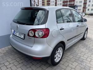 Pelēks Volkswagen Golf Plus 2006 Talsi, ar dzinēja tilpumu 1.90 L un nobraukumu 282 tūkst. km par 2350 €, foto 4 vietnē AUTOMOTO.COM.LV