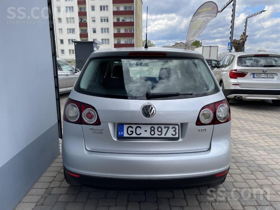 Pelēks Volkswagen Golf Plus 2006 Talsi, ar dzinēja tilpumu 1.90 L un nobraukumu 282 tūkst. km par 2350 €, foto 5 vietnē AUTOMOTO.COM.LV