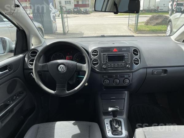 Grey Volkswagen Golf Plus 2006 in Talsi, with an engine capacity of 1.90 L and mileage of 282 thousand km for 2350 €, photo 7 on AUTOMOTO.COM.LV