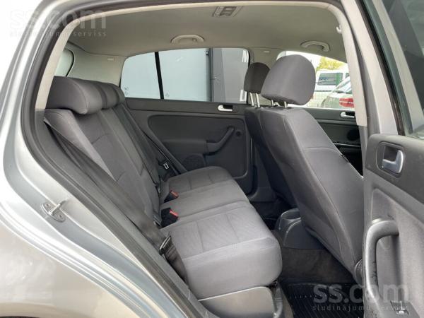 Grey Volkswagen Golf Plus 2006 in Talsi, with an engine capacity of 1.90 L and mileage of 282 thousand km for 2350 €, photo 8 on AUTOMOTO.COM.LV