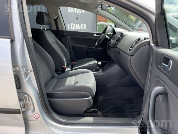Grey Volkswagen Golf Plus 2006 in Talsi, with an engine capacity of 1.90 L and mileage of 282 thousand km for 2350 €, photo 9 on AUTOMOTO.COM.LV