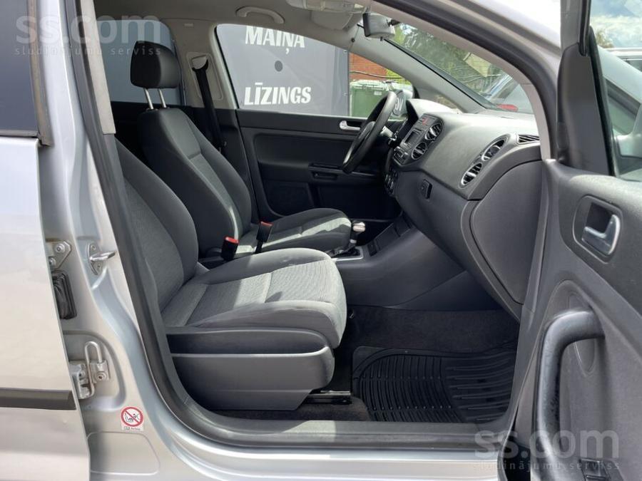 Pelēks Volkswagen Golf Plus 2006 Talsi, ar dzinēja tilpumu 1.90 L un nobraukumu 282 tūkst. km par 2350 €, foto 10 vietnē AUTOMOTO.COM.LV