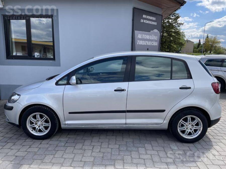 Pelēks Volkswagen Golf Plus 2006 Talsi, ar dzinēja tilpumu 1.90 L un nobraukumu 282 tūkst. km par 2350 €, foto 22 vietnē AUTOMOTO.COM.LV