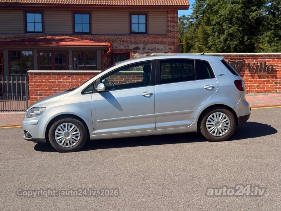 Grey Volkswagen Golf Plus 2006 in Tartu, with an engine capacity of 1.90 L and mileage of 282 thousand km for 1850 €, photo 6 on AUTOMOTO.COM.LV