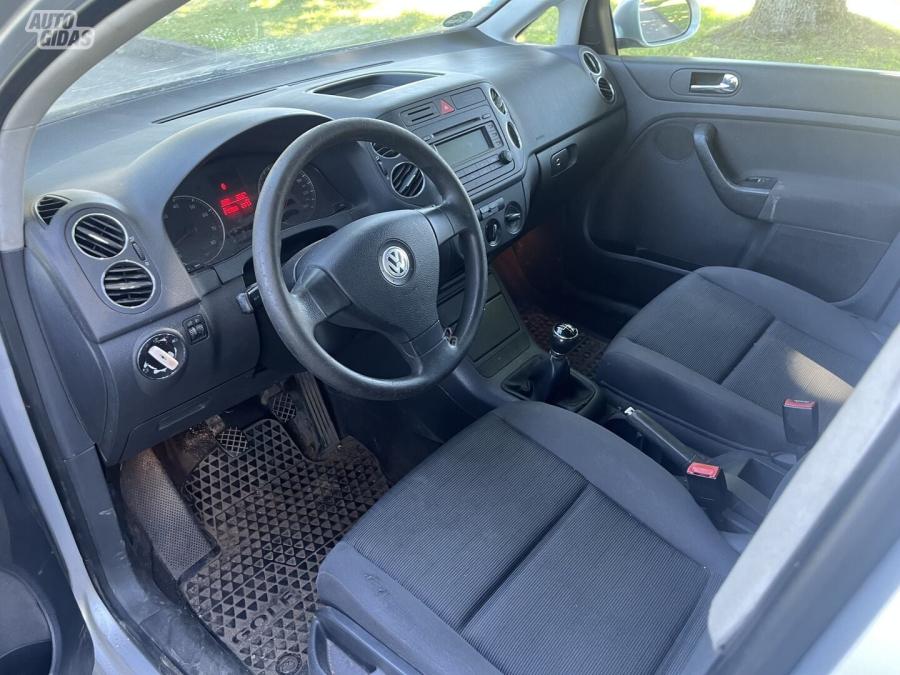 Pelēks Volkswagen Golf Plus 2006 Raseiniai, ar dzinēja tilpumu 1.60 L un nobraukumu 279 tūkst. km par 850 €, foto 9 vietnē AUTOMOTO.COM.LV