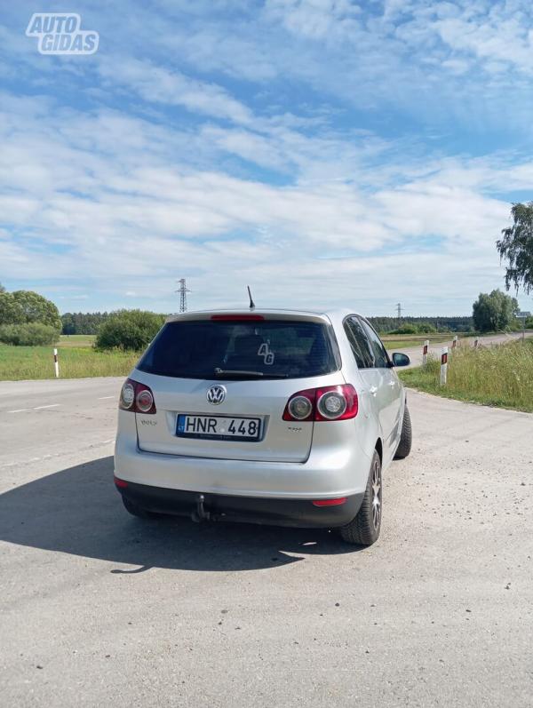 Grey Volkswagen Golf Plus 2006 in Kazlu Ruda, with an engine capacity of 2.00 L and mileage of 343 thousand km for 2399 €, photo 4 on AUTOMOTO.COM.LV