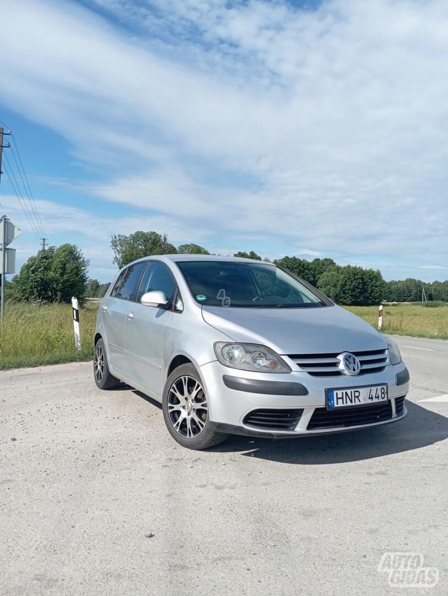 Pelēks Volkswagen Golf Plus 2006 Kazlų Rūda, ar dzinēja tilpumu 2.00 L un nobraukumu 343 tūkst. km par 2399 €, foto 1 vietnē AUTOMOTO.COM.LV