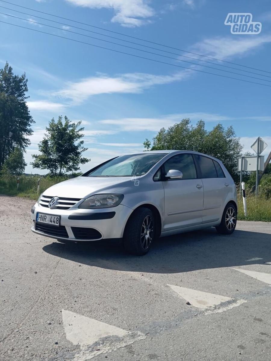 Pelēks Volkswagen Golf Plus 2006 Kazlų Rūda, ar dzinēja tilpumu 2.00 L un nobraukumu 343 tūkst. km par 2399 €, foto 3 vietnē AUTOMOTO.COM.LV