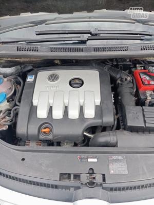Pelēks Volkswagen Golf Plus 2006 Kazlų Rūda, ar dzinēja tilpumu 2.00 L un nobraukumu 343 tūkst. km par 2399 €, foto 20 vietnē AUTOMOTO.COM.LV