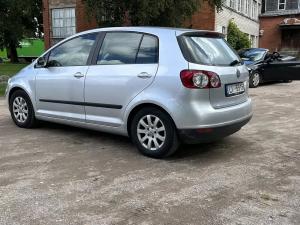 Grey Volkswagen Golf Plus 2006 in Grobiņa, with an engine capacity of 2.00 L and mileage of 308 thousand km for 2000 €, photo 7 on AUTOMOTO.COM.LV