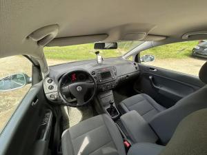 Grey Volkswagen Golf Plus 2006 in Grobiņa, with an engine capacity of 2.00 L and mileage of 308 thousand km for 2000 €, photo 9 on AUTOMOTO.COM.LV