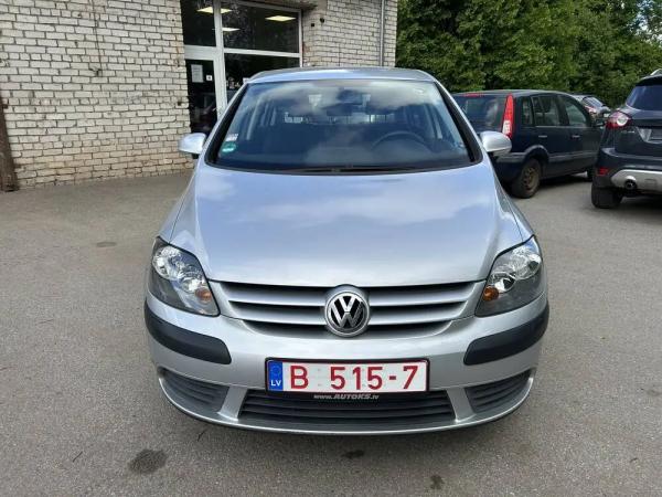 Pelēks Volkswagen Golf Plus 2006 Limbaži, ar dzinēja tilpumu 1.40 L un nobraukumu 192 tūkst. km par 3250 €, foto 2 vietnē AUTOMOTO.COM.LV