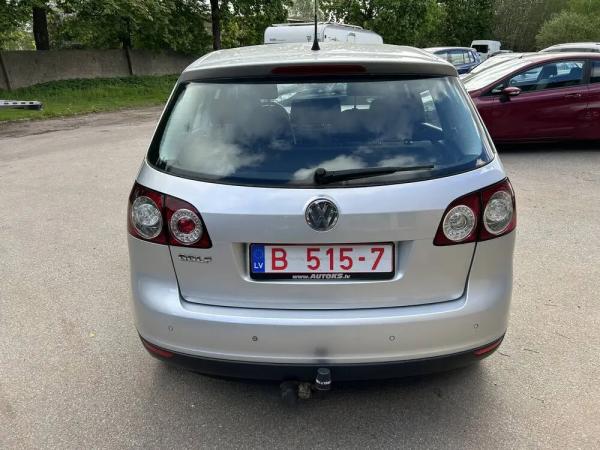 Pelēks Volkswagen Golf Plus 2006 Limbaži, ar dzinēja tilpumu 1.40 L un nobraukumu 192 tūkst. km par 3250 €, foto 5 vietnē AUTOMOTO.COM.LV