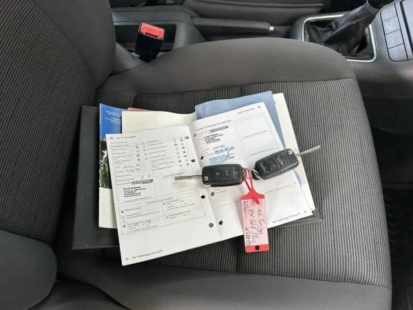 Pelēks Volkswagen Golf Plus 2006 Limbaži, ar dzinēja tilpumu 1.40 L un nobraukumu 192 tūkst. km par 3250 €, foto 10 vietnē AUTOMOTO.COM.LV