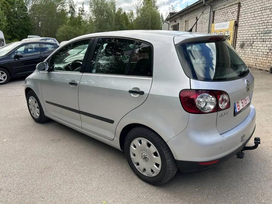 Pelēks Volkswagen Golf Plus 2006 Limbaži, ar dzinēja tilpumu 1.40 L un nobraukumu 192 tūkst. km par 3250 €, foto 7 vietnē AUTOMOTO.COM.LV