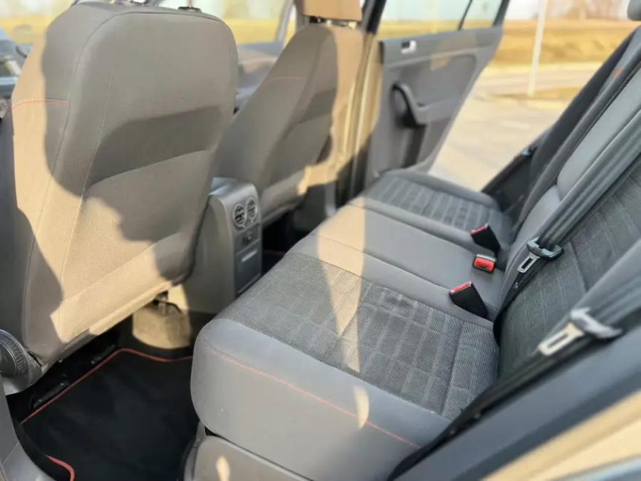 Grey Volkswagen Golf Plus 2006 in Jekabpils, with an engine capacity of 1.90 L and mileage of 210 thousand km for 4100 €, photo 26 on AUTOMOTO.COM.LV