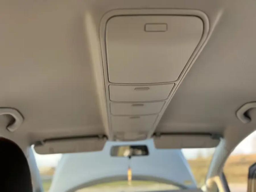 Grey Volkswagen Golf Plus 2006 in Jekabpils, with an engine capacity of 1.90 L and mileage of 210 thousand km for 4100 €, photo 28 on AUTOMOTO.COM.LV