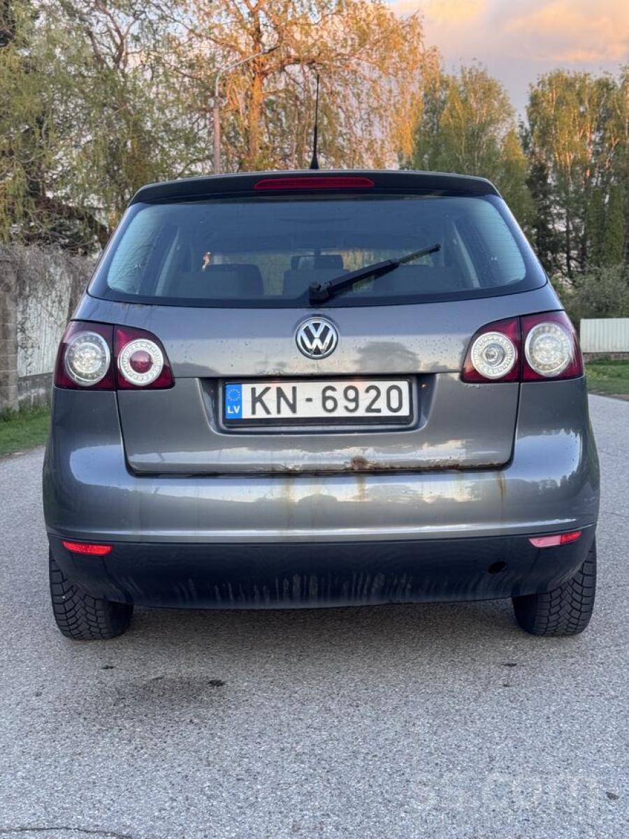 Pelēks Volkswagen Golf Plus 2006 Rīga, ar dzinēja tilpumu 1.60 L un nobraukumu 316 tūkst. km par 1450 €, foto 5 vietnē AUTOMOTO.COM.LV