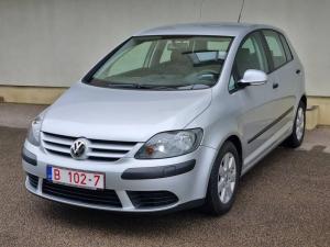 Grey Volkswagen Golf Plus 2006 in Ogre, with an engine capacity of 1.60 L and mileage of 218 thousand km for 3850 €, photo  on AUTOMOTO.COM.LV