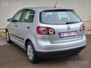 Grey Volkswagen Golf Plus 2006 in Ogre, with an engine capacity of 1.60 L and mileage of 218 thousand km for 3850 €, photo 7 on AUTOMOTO.COM.LV
