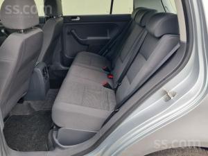 Grey Volkswagen Golf Plus 2006 in Ogre, with an engine capacity of 1.60 L and mileage of 218 thousand km for 3850 €, photo 13 on AUTOMOTO.COM.LV