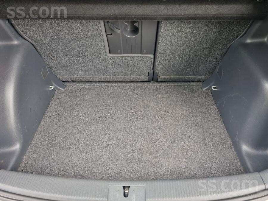Grey Volkswagen Golf Plus 2006 in Ogre, with an engine capacity of 1.60 L and mileage of 218 thousand km for 3850 €, photo 18 on AUTOMOTO.COM.LV
