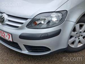 Grey Volkswagen Golf Plus 2006 in Ogre, with an engine capacity of 1.60 L and mileage of 218 thousand km for 3850 €, photo 21 on AUTOMOTO.COM.LV