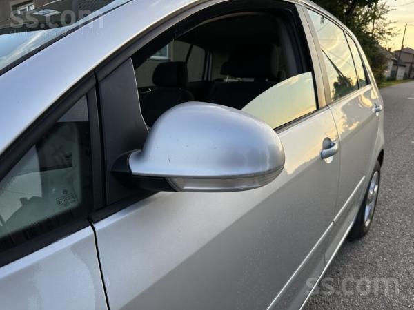 Grey Volkswagen Golf Plus 2006 in Daugavpils, with an engine capacity of 1.90 L and mileage of 287 thousand km for 2450 €, photo 9 on AUTOMOTO.COM.LV