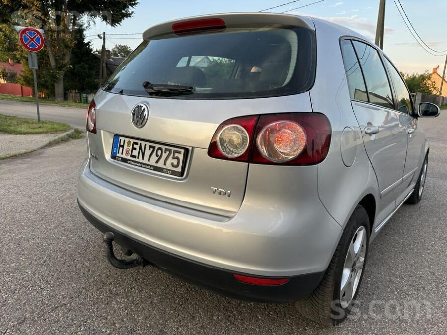 Grey Volkswagen Golf Plus 2006 in Daugavpils, with an engine capacity of 1.90 L and mileage of 287 thousand km for 2450 €, photo 11 on AUTOMOTO.COM.LV