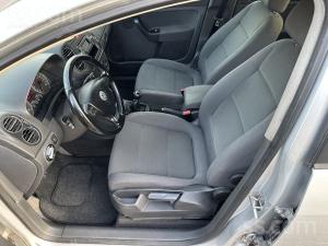 Grey Volkswagen Golf Plus 2006 in Daugavpils, with an engine capacity of 1.90 L and mileage of 287 thousand km for 2450 €, photo 13 on AUTOMOTO.COM.LV