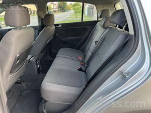 Grey Volkswagen Golf Plus 2006 in Daugavpils, with an engine capacity of 1.90 L and mileage of 287 thousand km for 2450 €, photo 14 on AUTOMOTO.COM.LV