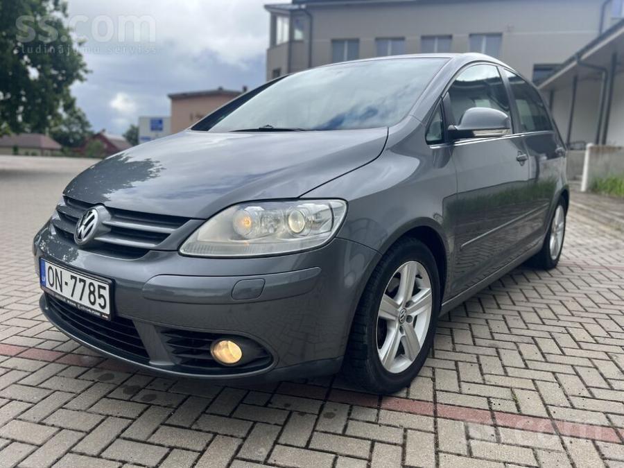 Grey Volkswagen Golf Plus 2006 in Rezekne, with an engine capacity of 2.00 L and mileage of 219 thousand km for 3650 €, photo 3 on AUTOMOTO.COM.LV