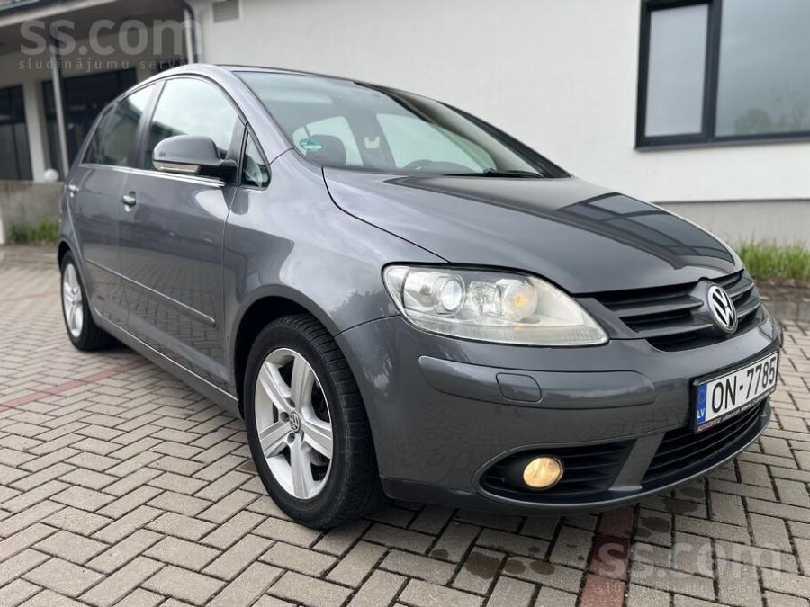 Grey Volkswagen Golf Plus 2006 in Rezekne, with an engine capacity of 2.00 L and mileage of 219 thousand km for 3650 €, photo 4 on AUTOMOTO.COM.LV