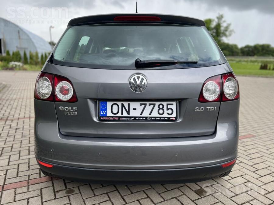 Grey Volkswagen Golf Plus 2006 in Rezekne, with an engine capacity of 2.00 L and mileage of 219 thousand km for 3650 €, photo 8 on AUTOMOTO.COM.LV