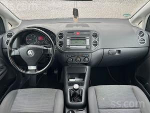 Grey Volkswagen Golf Plus 2006 in Rezekne, with an engine capacity of 2.00 L and mileage of 219 thousand km for 3650 €, photo 14 on AUTOMOTO.COM.LV