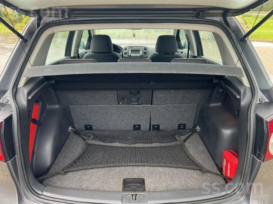 Grey Volkswagen Golf Plus 2006 in Rezekne, with an engine capacity of 2.00 L and mileage of 219 thousand km for 3650 €, photo 15 on AUTOMOTO.COM.LV