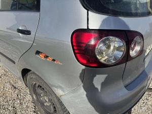 Pelēks Volkswagen Golf Plus 2006 Gargždai, ar dzinēja tilpumu 1.90 L un nobraukumu 293 tūkst. km par 2300 €, foto 6 vietnē AUTOMOTO.COM.LV