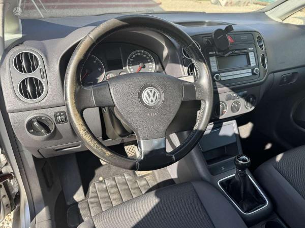 Pelēks Volkswagen Golf Plus 2006 Gargždai, ar dzinēja tilpumu 1.90 L un nobraukumu 293 tūkst. km par 2300 €, foto 7 vietnē AUTOMOTO.COM.LV