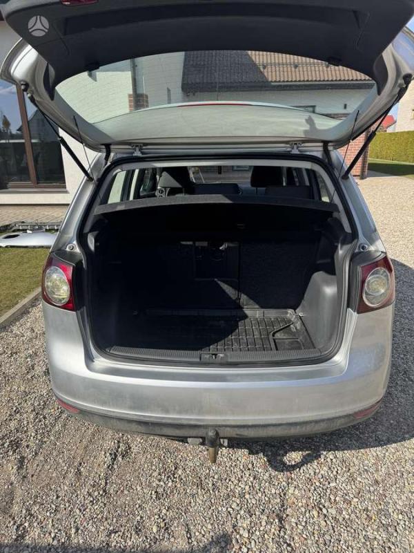 Pelēks Volkswagen Golf Plus 2006 Gargždai, ar dzinēja tilpumu 1.90 L un nobraukumu 293 tūkst. km par 2300 €, foto 10 vietnē AUTOMOTO.COM.LV