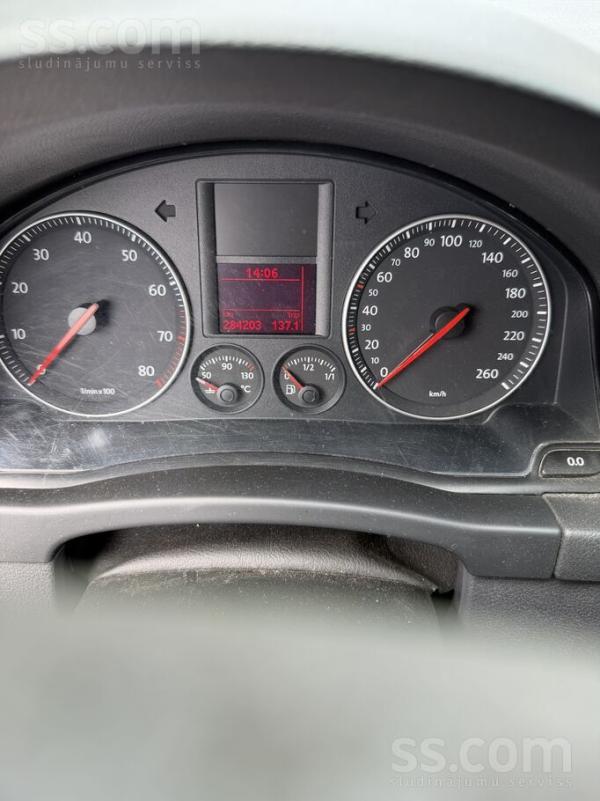 Pelēks Volkswagen Golf Plus 2006 Rīga, ar dzinēja tilpumu 1.60 L un nobraukumu 284 tūkst. km par 750 €, foto 6 vietnē AUTOMOTO.COM.LV