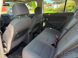 Pelēks Volkswagen Golf Plus 2006 Rīga, ar dzinēja tilpumu 2.00 L un nobraukumu 365 tūkst. km par 1650 €, foto 9 vietnē AUTOMOTO.COM.LV