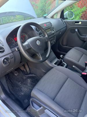 Pelēks Volkswagen Golf Plus 2006 Tallina, ar dzinēja tilpumu 1.90 L un nobraukumu 0 tūkst. km par 2200 €, foto 5 vietnē AUTOMOTO.COM.LV